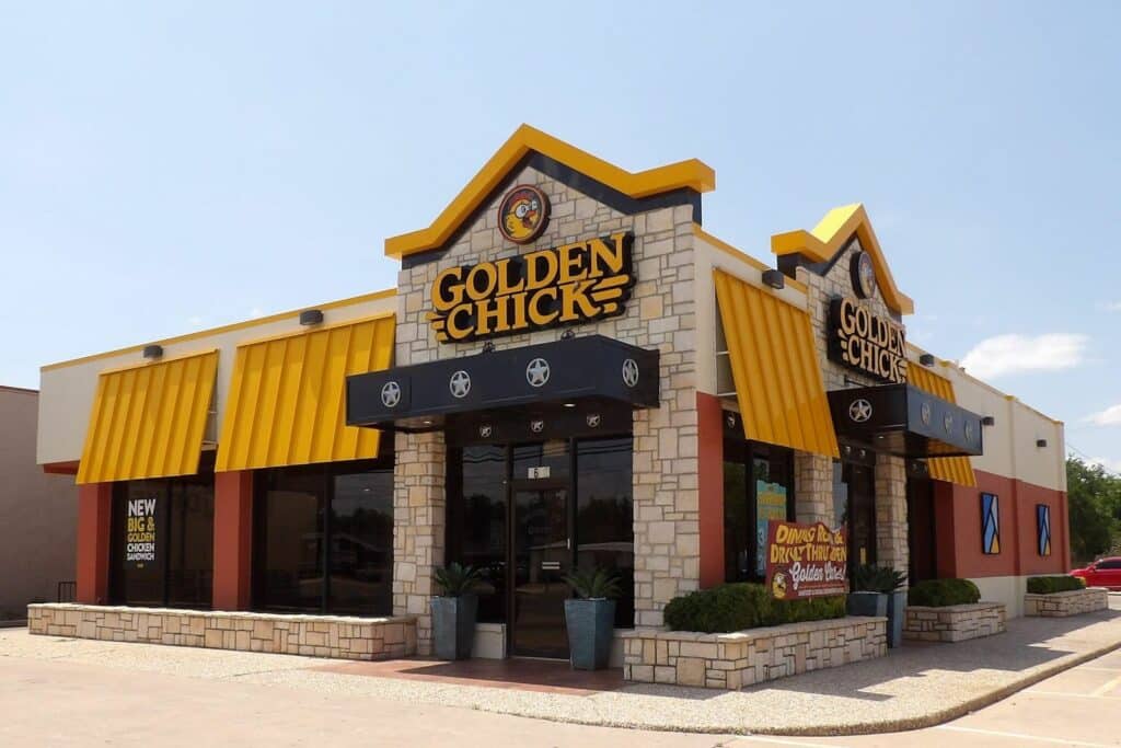 Golden Chick Franchise Costs $821K – $1.9M (+ 2024 Profits)