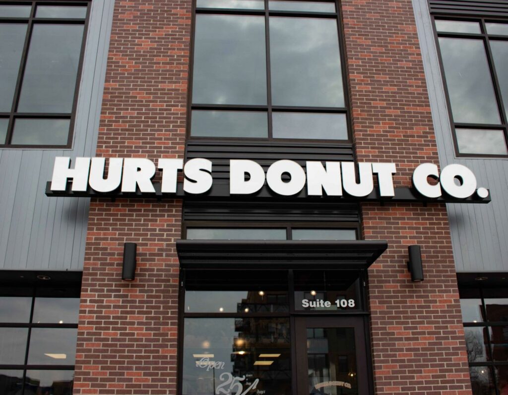 Hurts Donut Company Franchise Costs $502K – $819K (2024 Fees & Profits ...